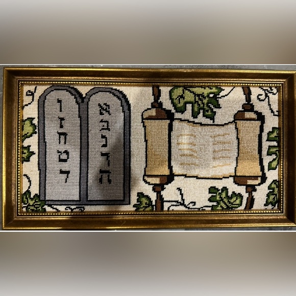Art | Handmade Judaica Needlepointimages Of Torah Scroll And The ...